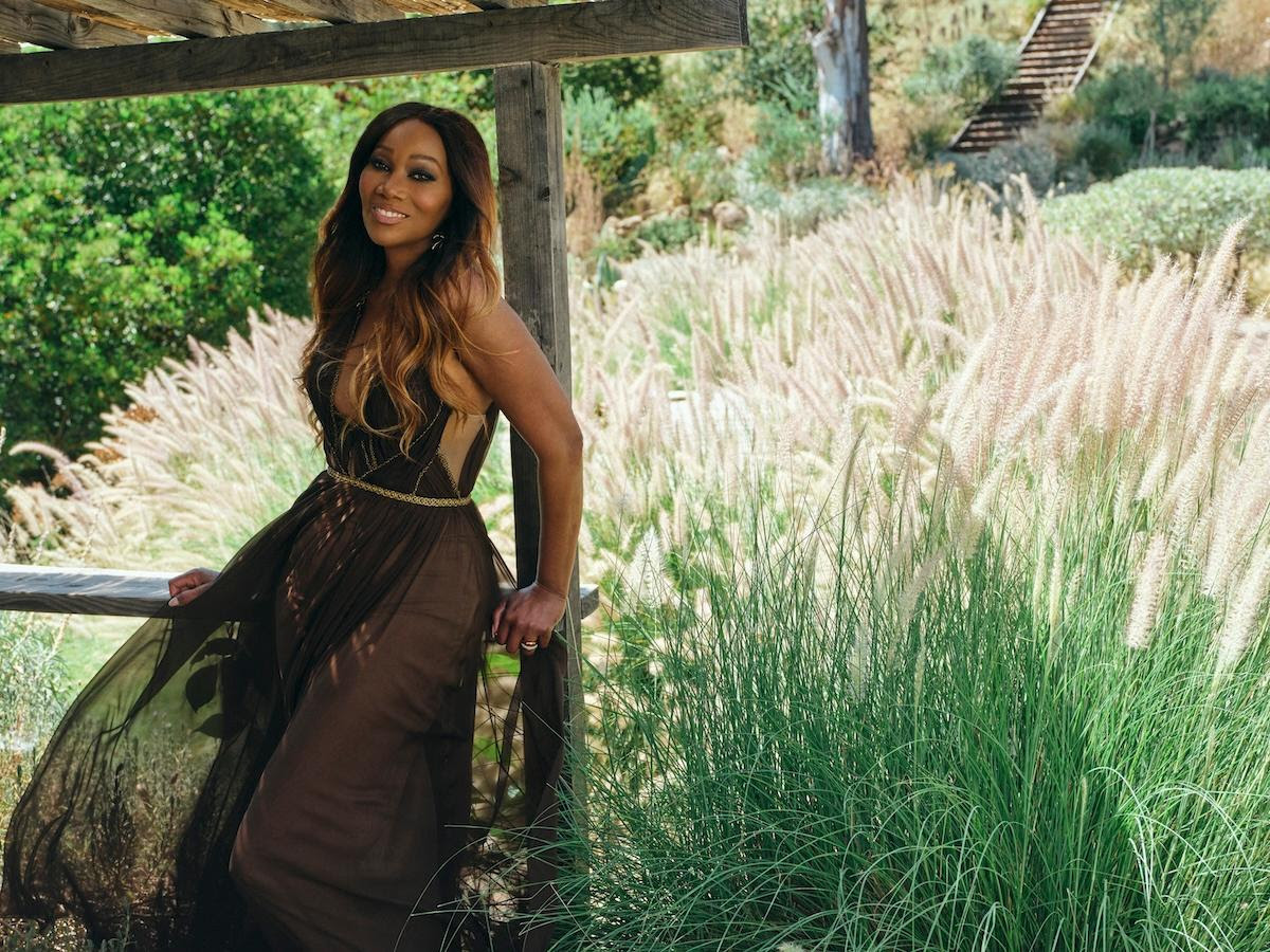 Yolanda Adams Back with First New Single and Album in Over a Decade ...